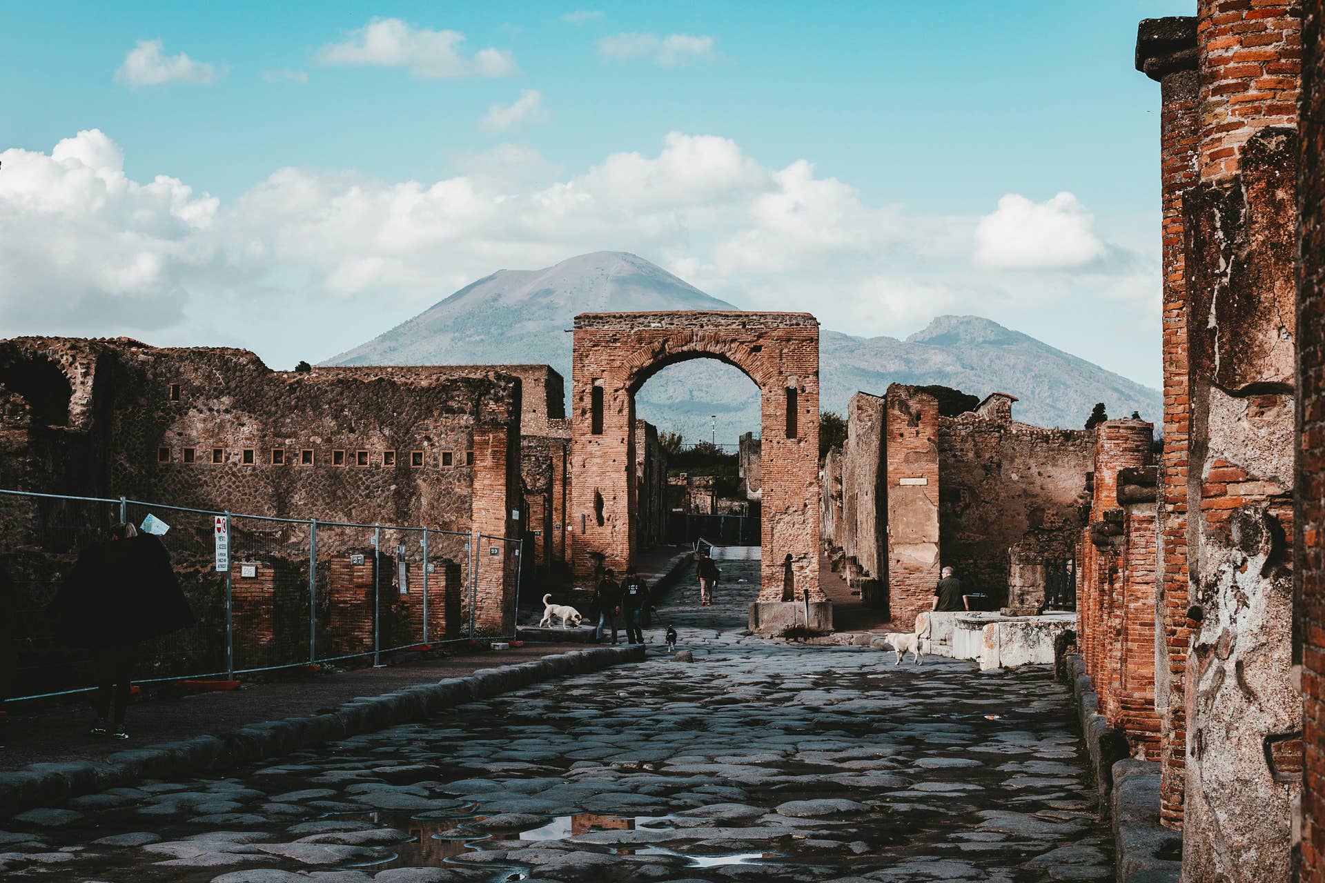 How to volunteer on archaeological digs around the world - TravelHost