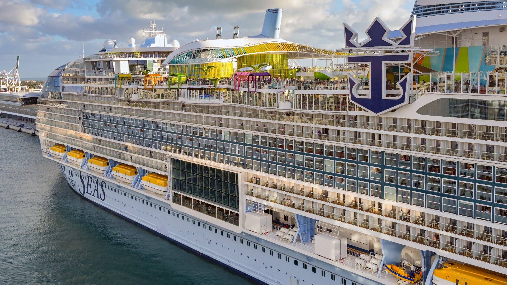 Royal Caribbean cruisers share drink package advice for families ...