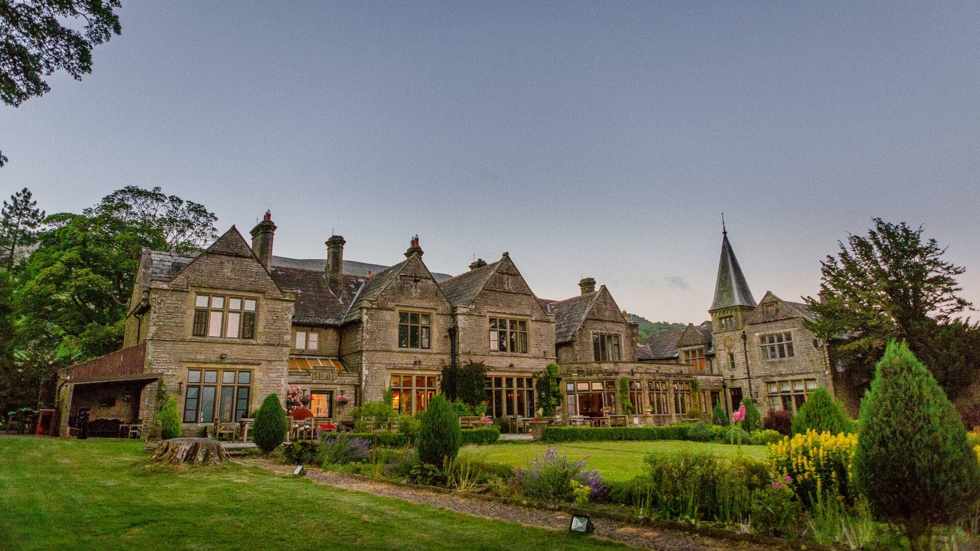 Visit "Wuthering Heights" and Brontë country in Yorkshire - TravelHost