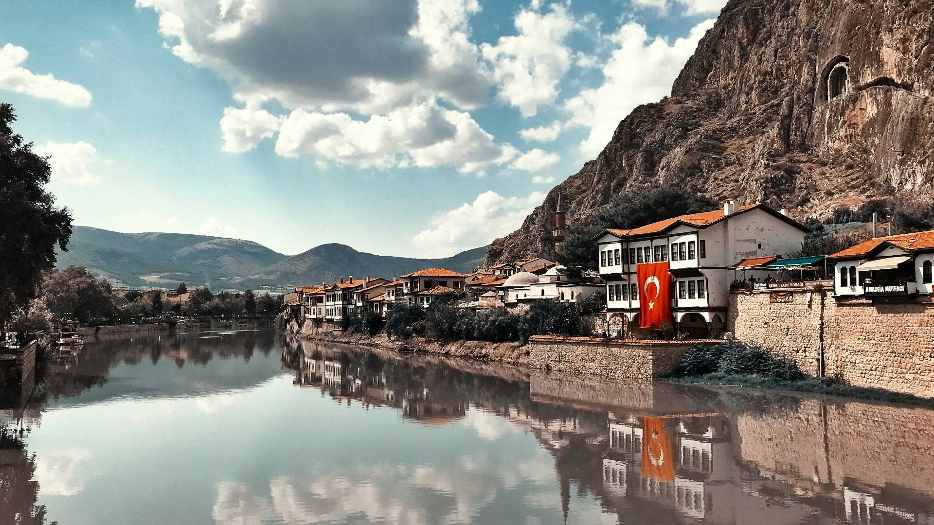 Turkey Travel Advisory 2026: What Tourists Need to Know - TravelHost