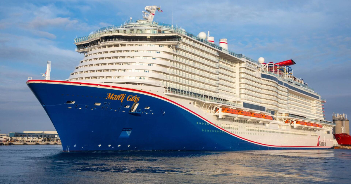 Mrs. Roper Romp craze takes over Carnival Cruise Line ships - TravelHost