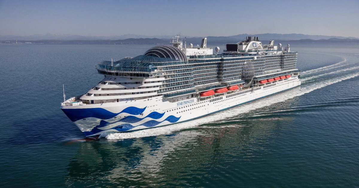 Star Princess cruise ship christened with huge tequila bottle - TravelHost