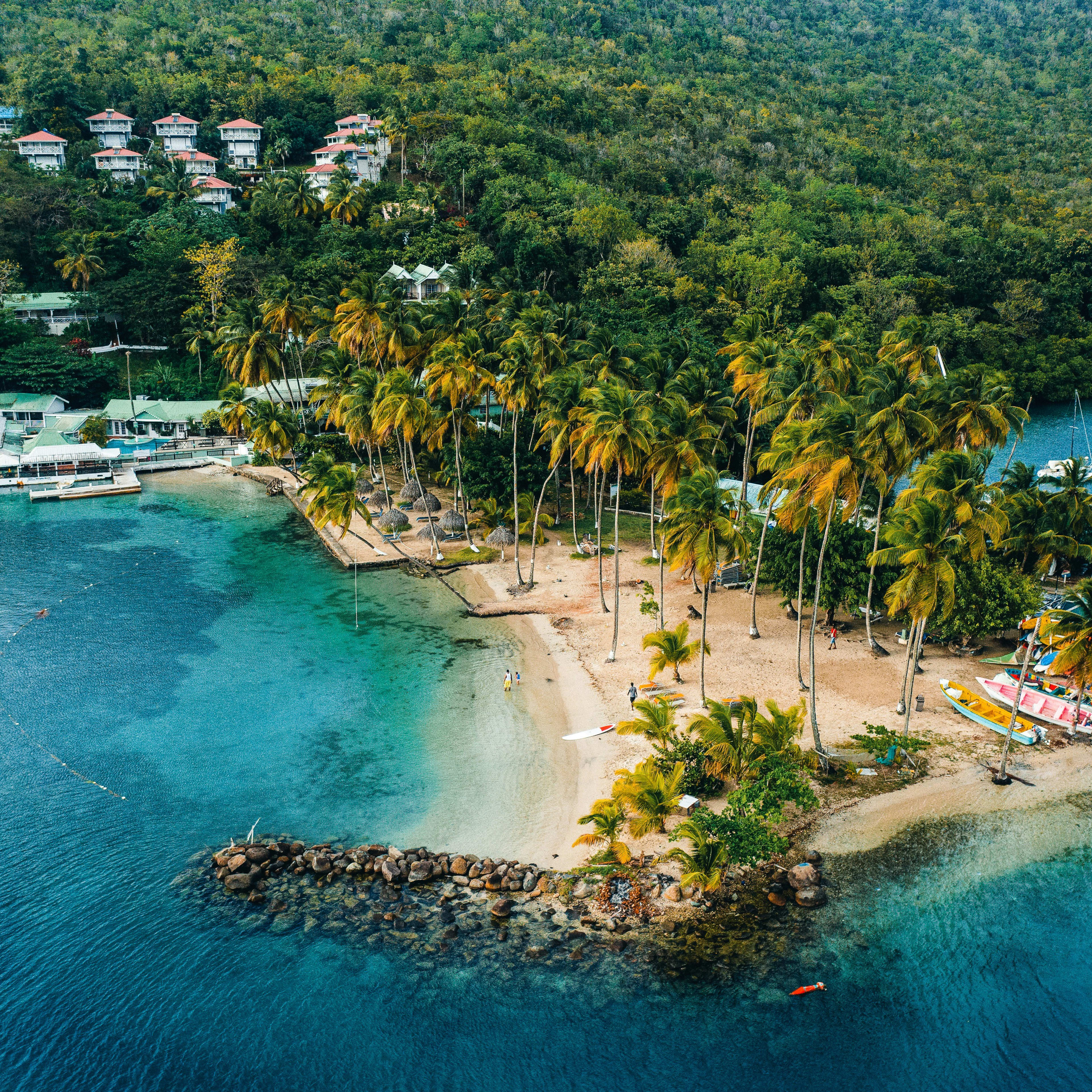 How to gift travel for Christmas? Four options to consider - TravelHost