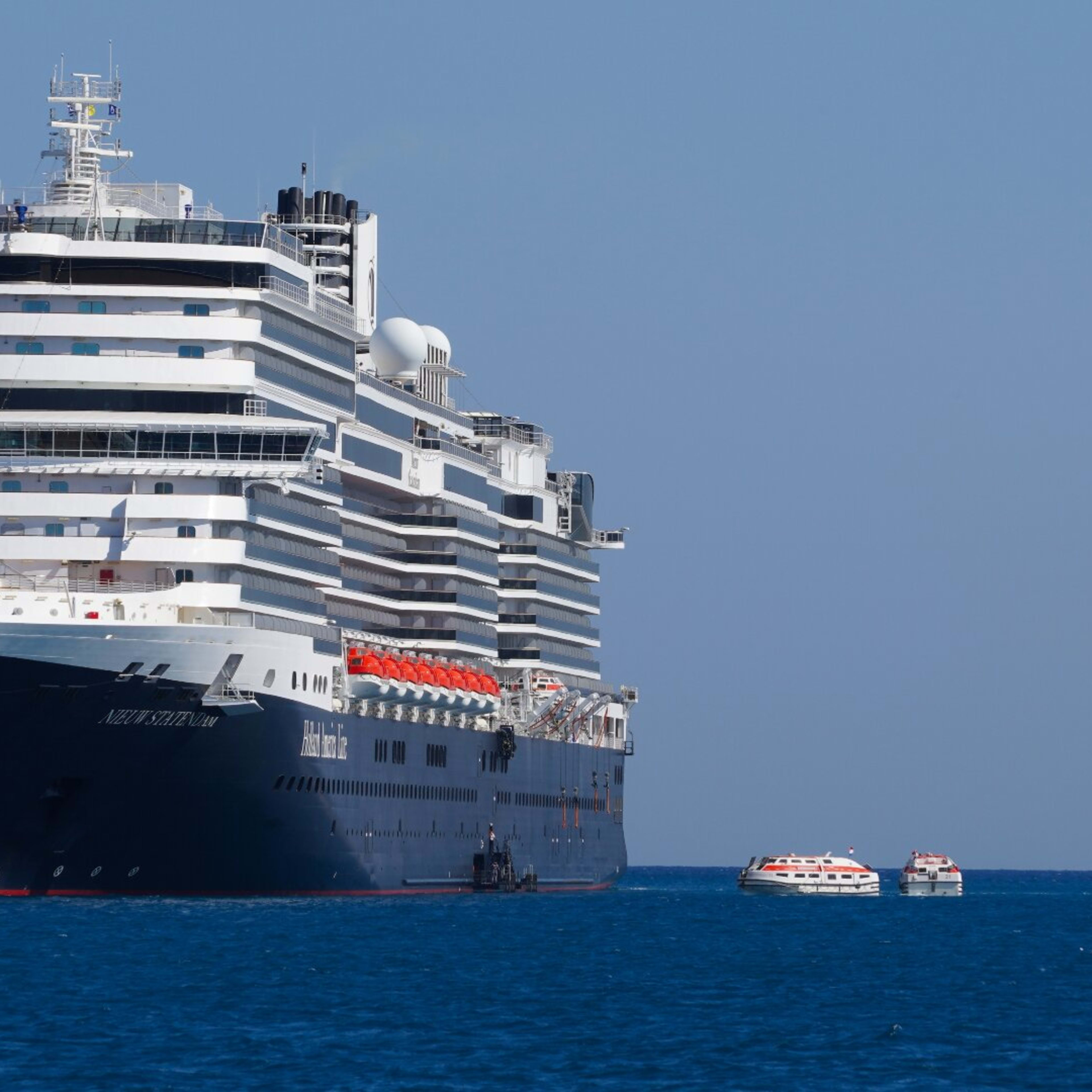 Royal Caribbean makes popular cruise ship pool adults only - TravelHost