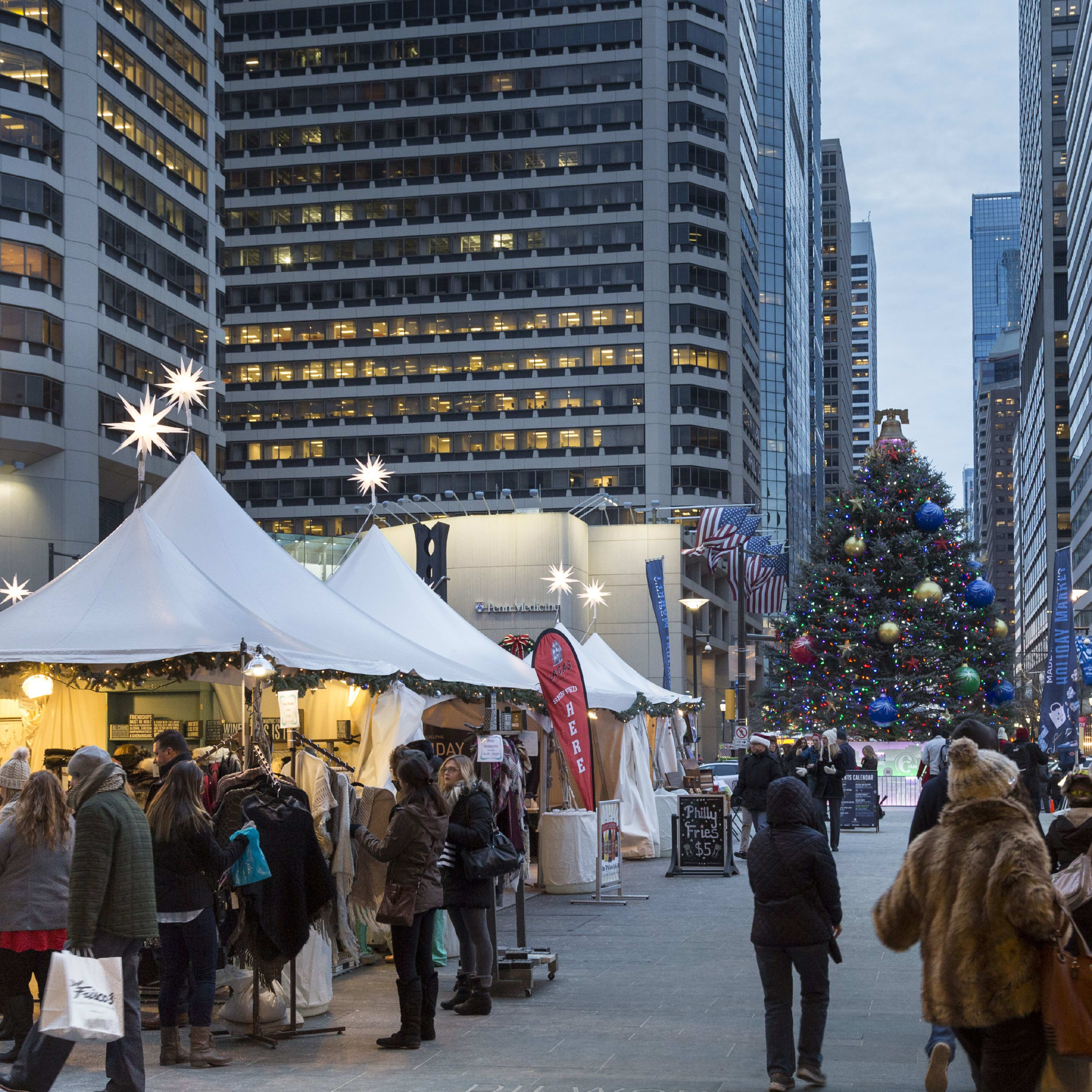 Philly's Wanamaker Light Show Returns in 2025: What to Know - TravelHost