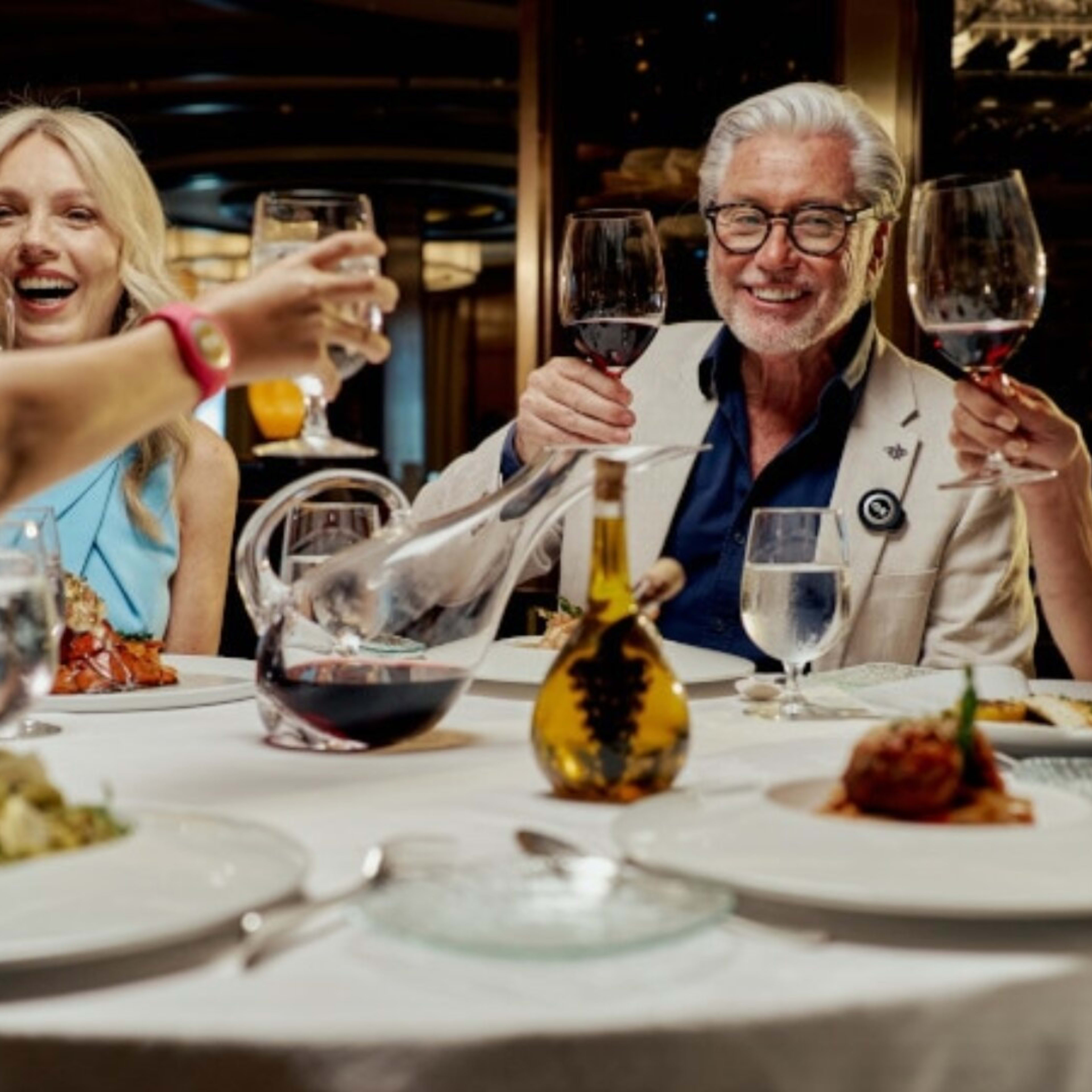 United launches partnership with Instacart including extra perks for ...