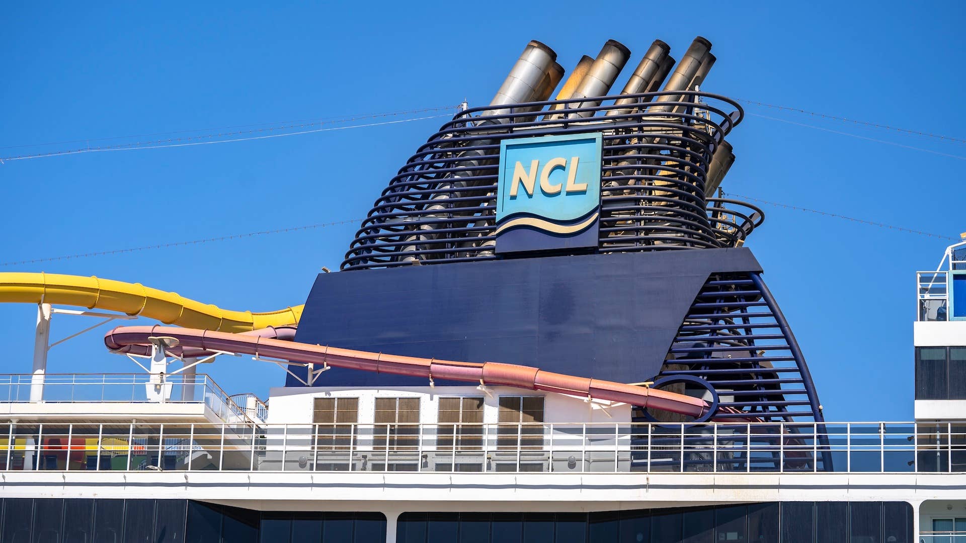 Cruise excursion boat sinks in the Dominican Republic - TravelHost