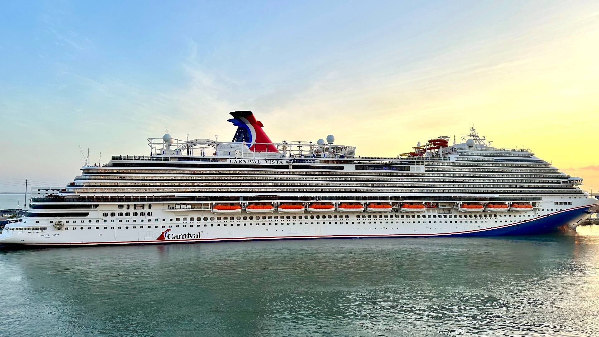 Carnival talks cruise loyalty; Royal Caribbean secures Costa Maya ...