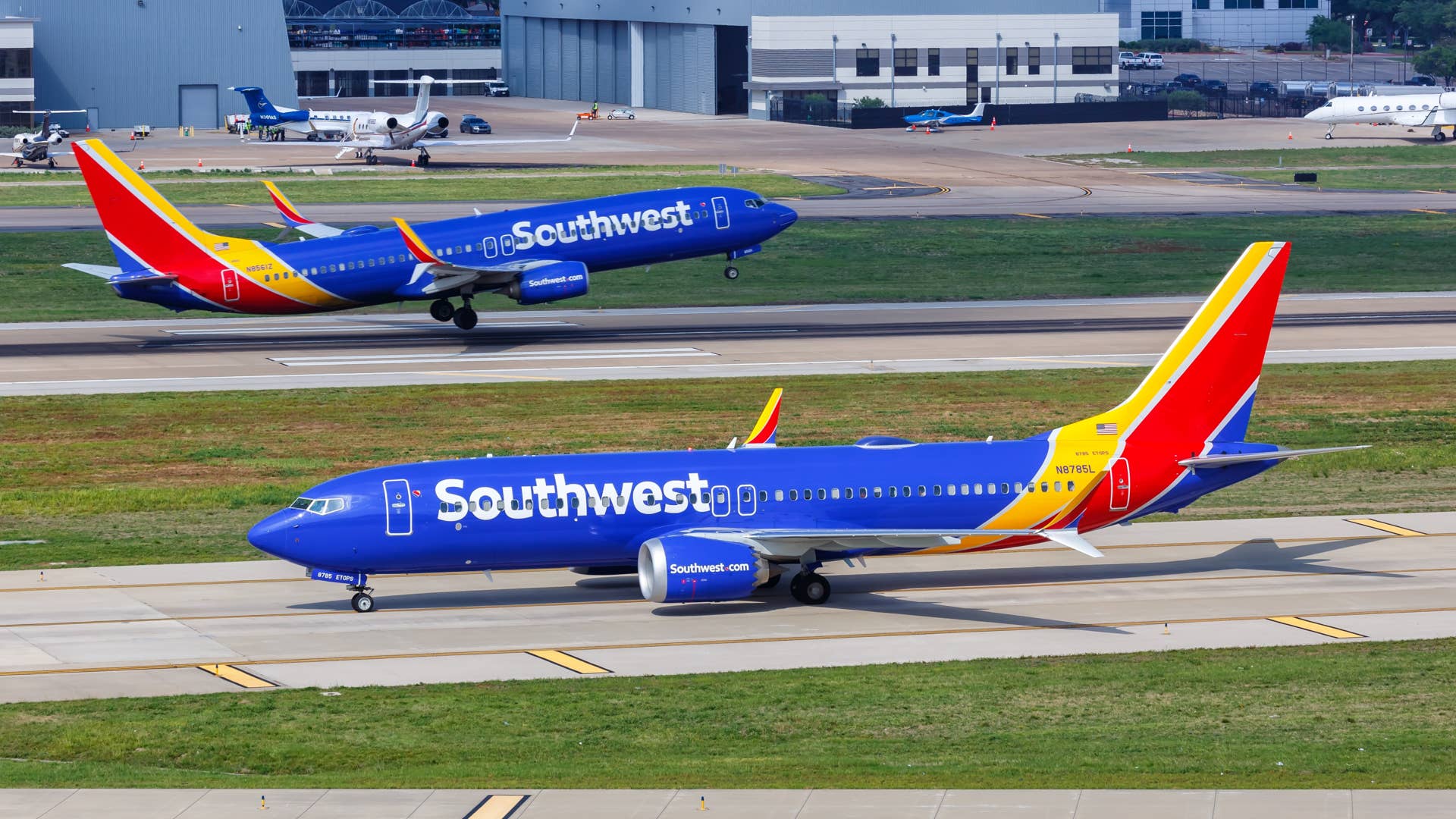 Southwest launches new debit card for customers - TravelHost