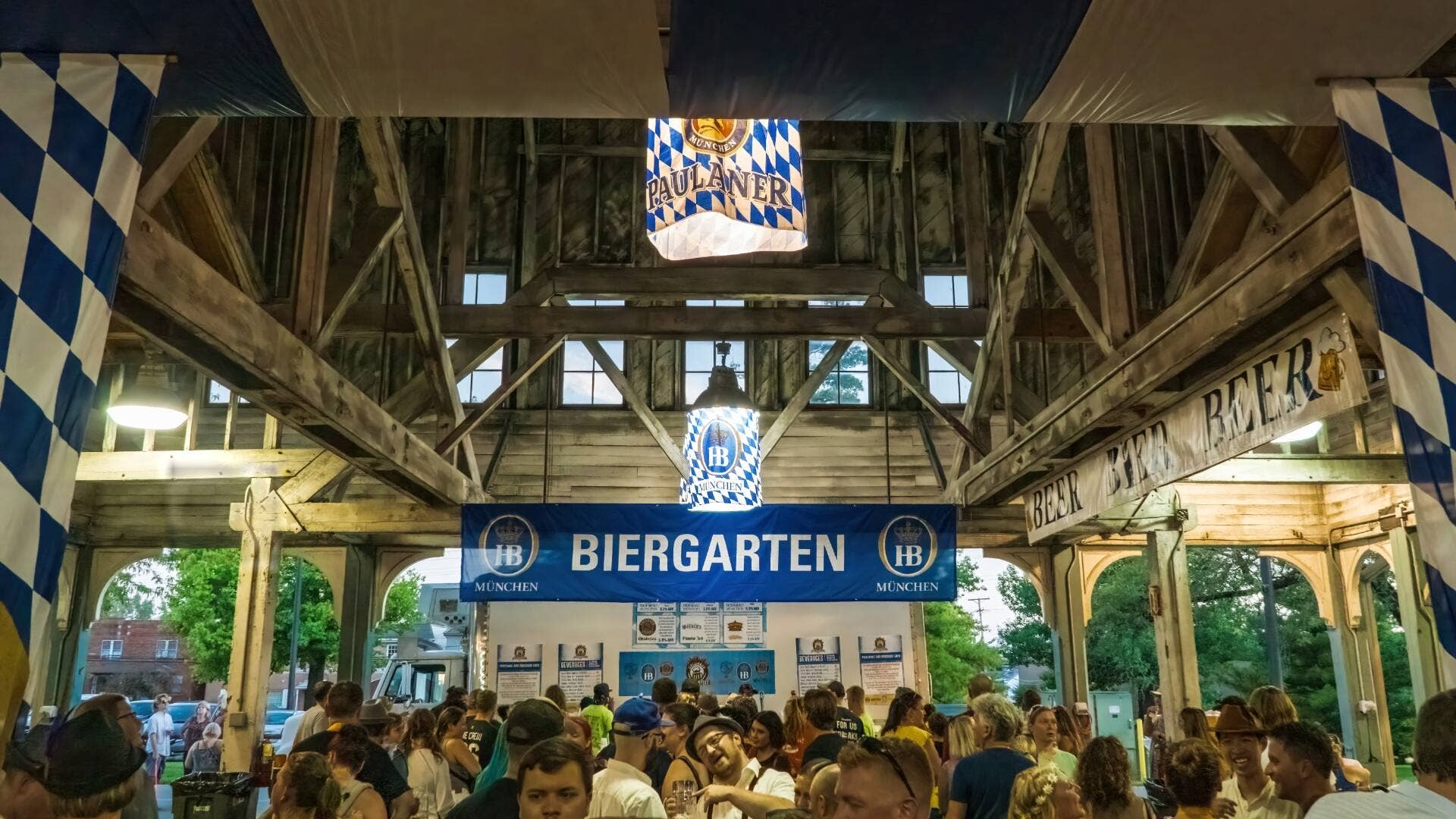 Be sure to learn these Oktoberfest rules before you go - TravelHost