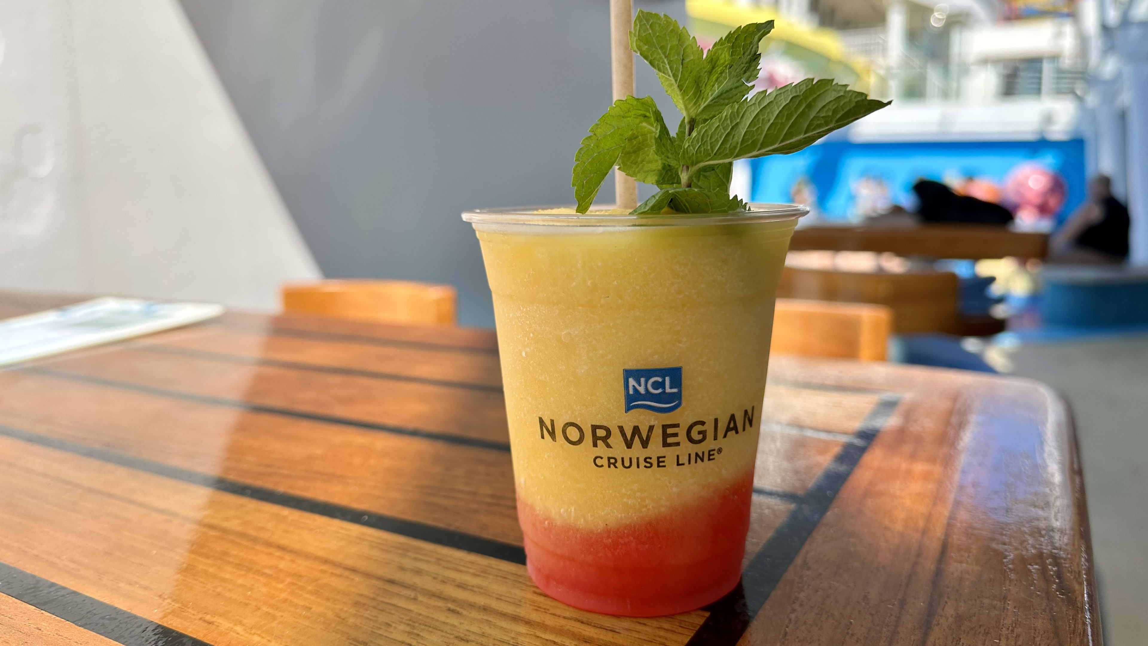 What you get with Norwegian Cruise Line’s unlimited open bar - TravelHost