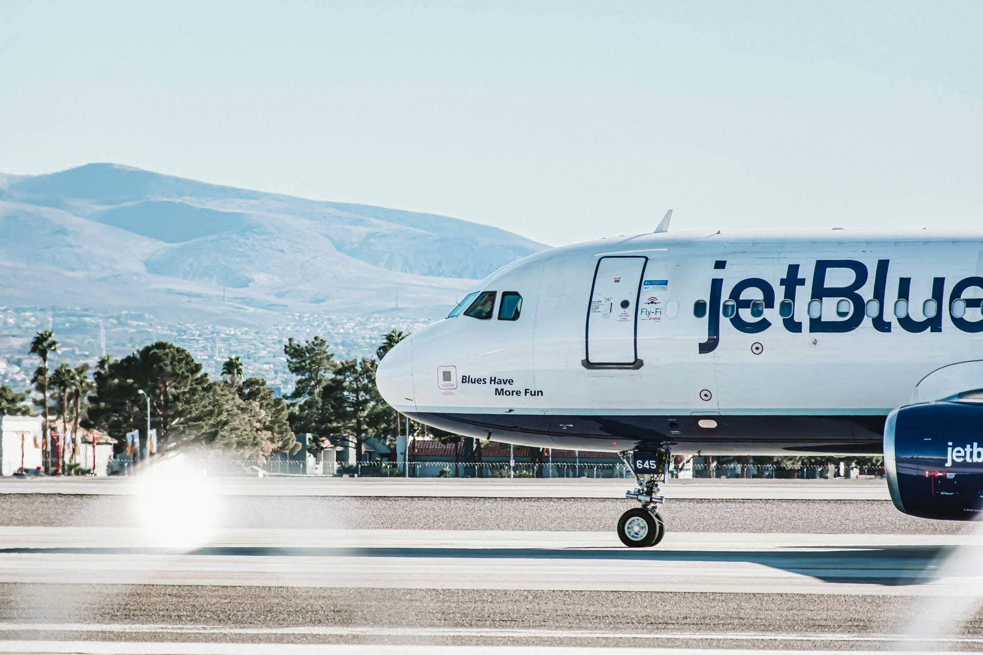 JetBlue adds more flights for Patriots fans - TravelHost